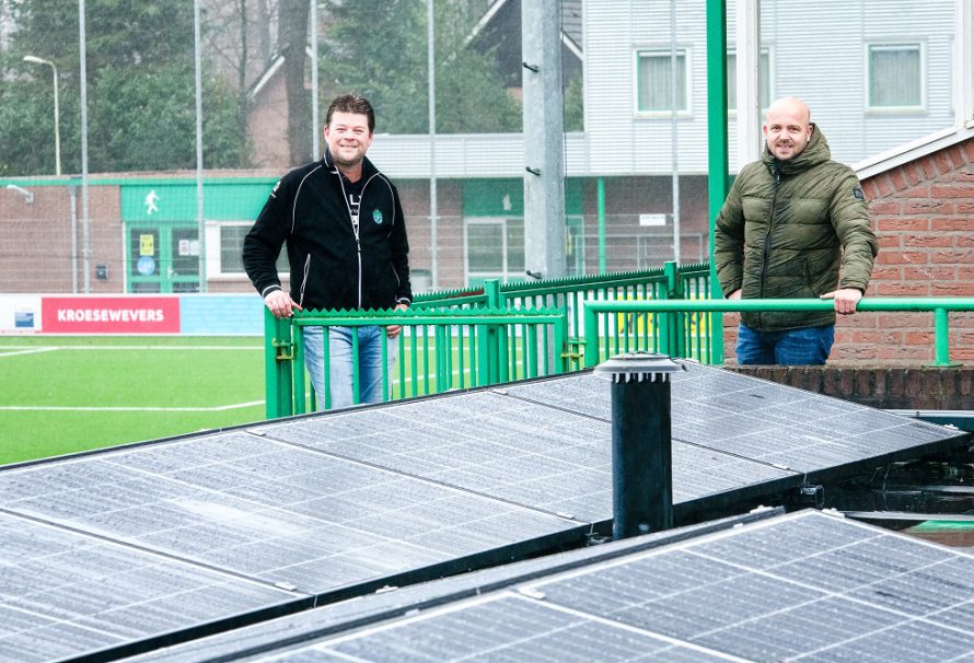 Andrea de Weerdt exposeert bij Galerie Tom Lucassen in Ommen | Hoezo Heino?